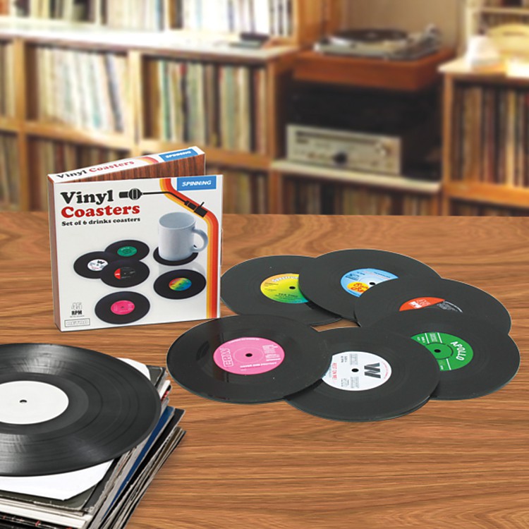 Posavasos con forma de mini discos de vinilo