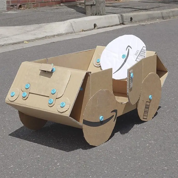 Makedo: Kit de 50 piezas para construir con cartón